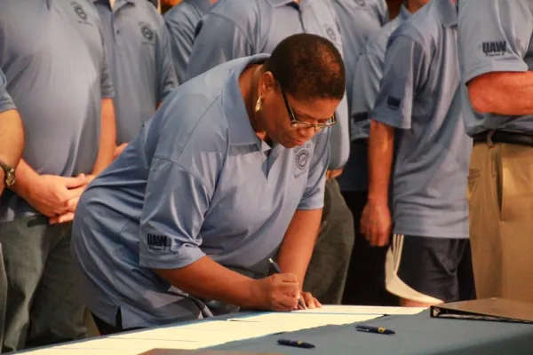 Unfair labor practices charged at Volkswagen's US plant | UAW Local 652